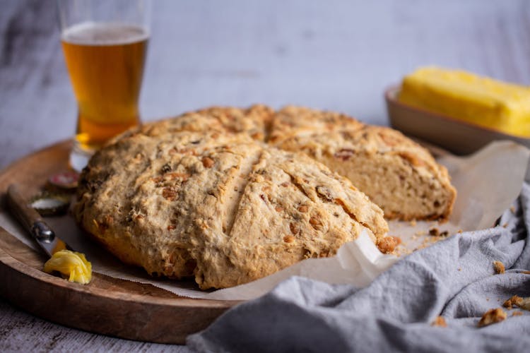 Beer, Bacon and Cheese Damper | Pizza & bread Recipes | Weber BBQ